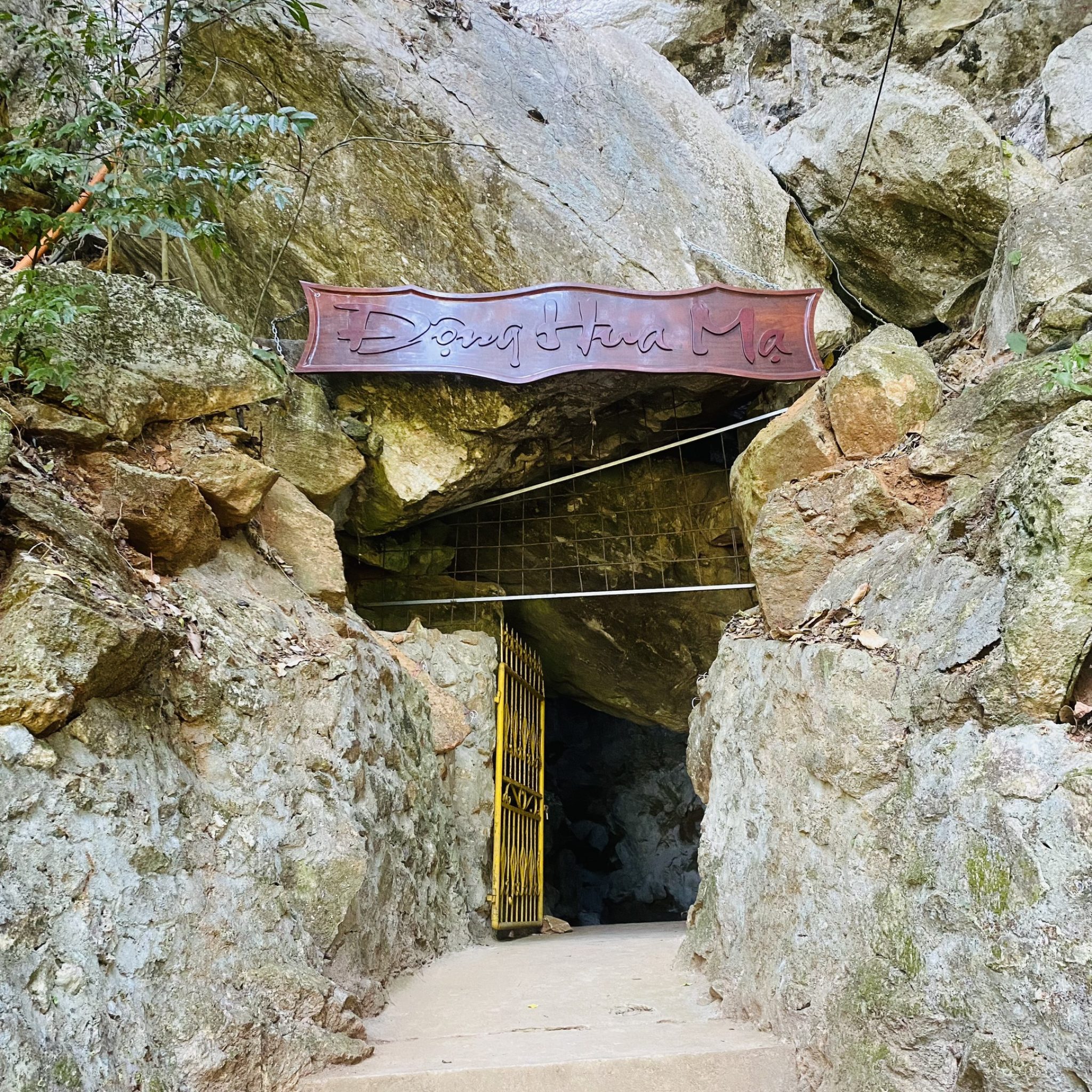 Hua Ma Cave: Unveiling the Subterranean Wonders of Ba Be National Park